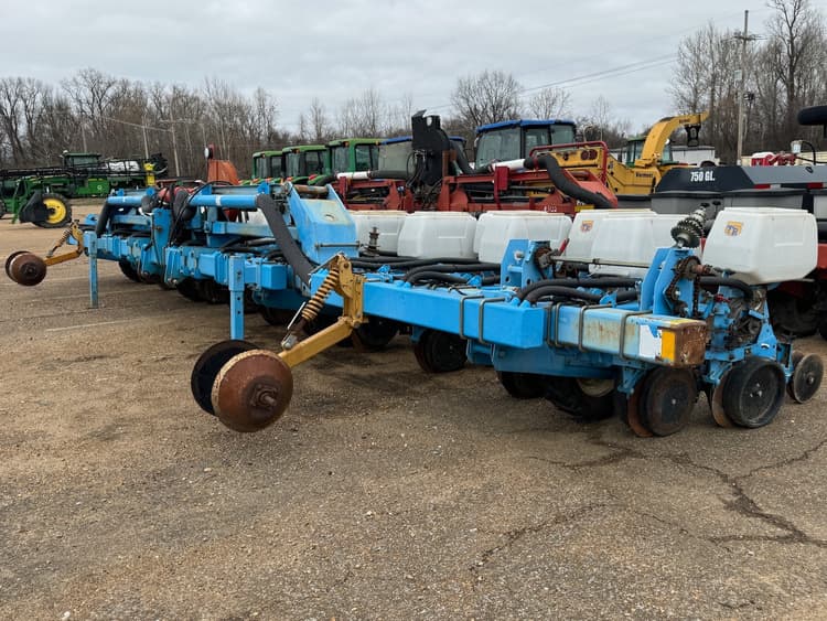 Monosem NG Plus 3 Planting Planters for Sale | Tractor Zoom