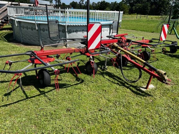 SOLD - Morra MH540 Hay and Forage Hay - Rakes/Tedders | Tractor Zoom