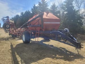 SOLD - Morris 7240 Lot No. 32 Planting with 34.5 ft | Tractor Zoom