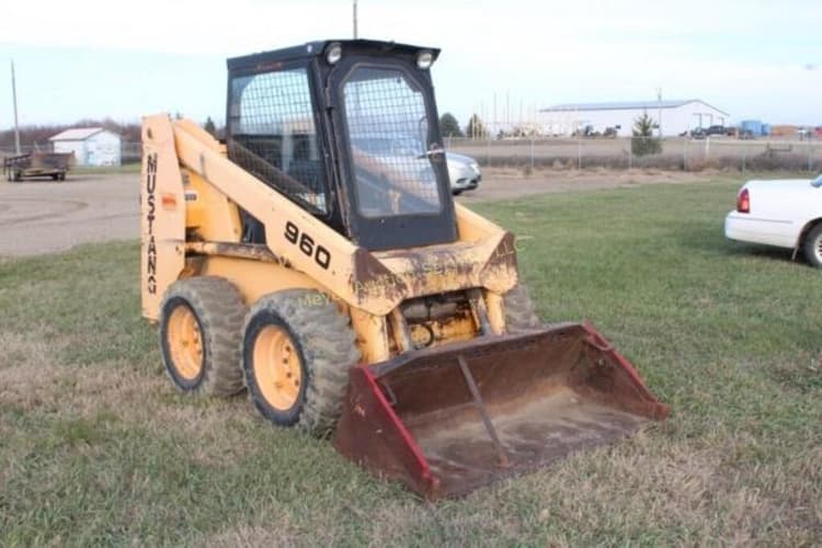 Mustang 960 Construction Skid Steers for Sale | Tractor Zoom