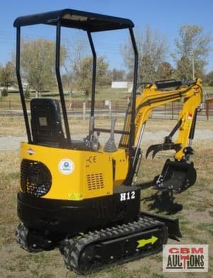 SOLD - New 2022 AGROTK H12 Mini Excavator 13.5 HP Briggs & Stratton Gas ...