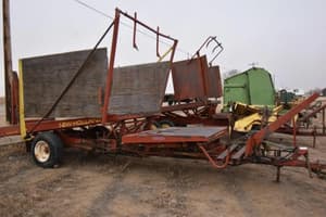 SOLD - New Holland 1012 Stackliner Bale Wagon Hay and Forage | Tractor Zoom