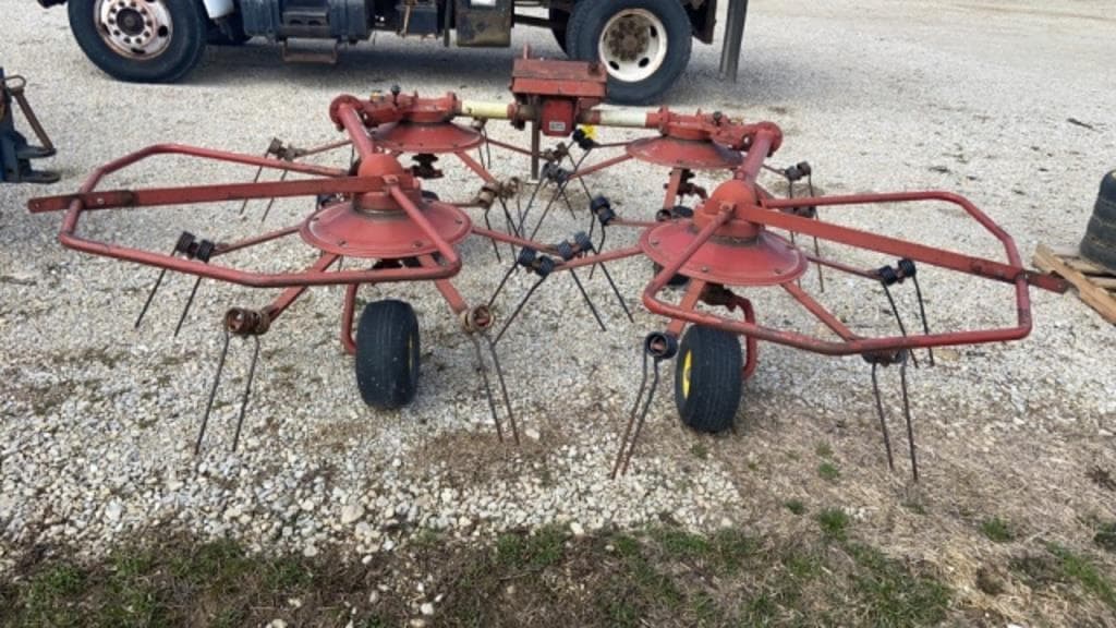 New Holland 163 Hay and Forage Hay - Rakes/Tedders for Sale | Tractor Zoom