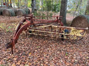 SOLD - NEW HOLLAND 256 HAY RAKE(ESTATE OF TOM LUMLEY) Hay and Forage ...