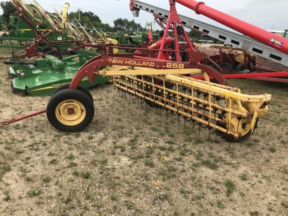 New Holland 258 Hay and Forage Hay - Rakes/Tedders for Sale | Tractor Zoom