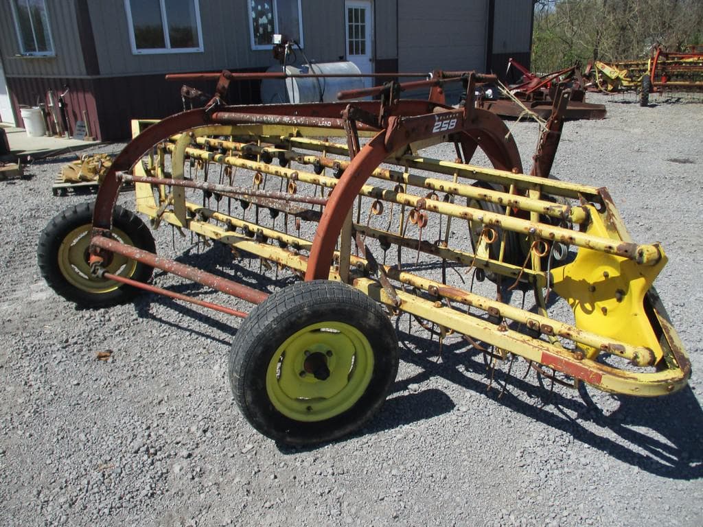 New Holland 258 Hay and Forage Hay - Rakes/Tedders for Sale | Tractor Zoom