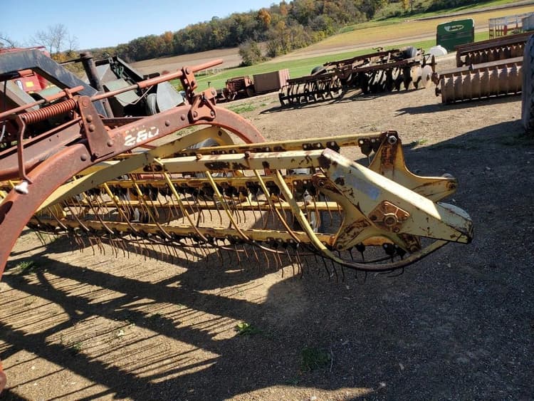 New Holland 260 Hay and Forage Hay - Rakes/Tedders for Sale | Tractor Zoom