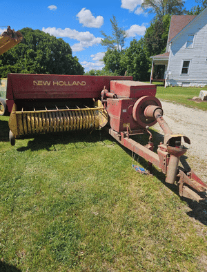 SOLD - New Holland 320 Hay and Forage with --- Bales | Tractor Zoom