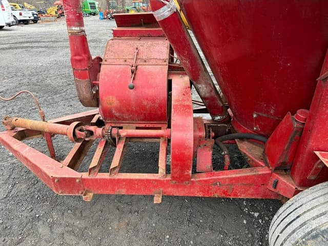 New Holland 357 Lot No. 1885 Hay and Forage For Sale | Tractor Zoom