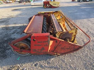 SOLD - New Holland 467 Lot No. 5319 Hay and Forage | Tractor Zoom