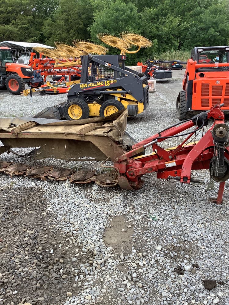 SOLD - New Holland 617 Hay and Forage Mowers - Disk | Tractor Zoom