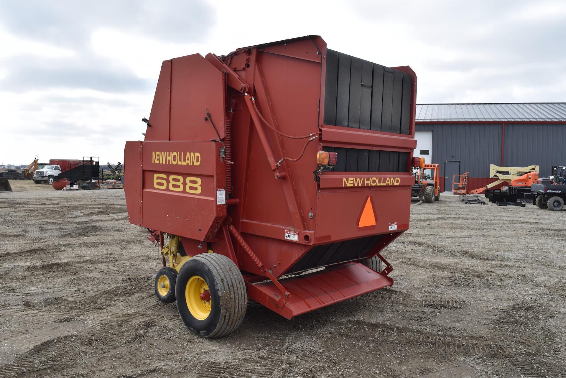 New Holland 688 Hay and Forage Balers - Round for Sale | Tractor Zoom