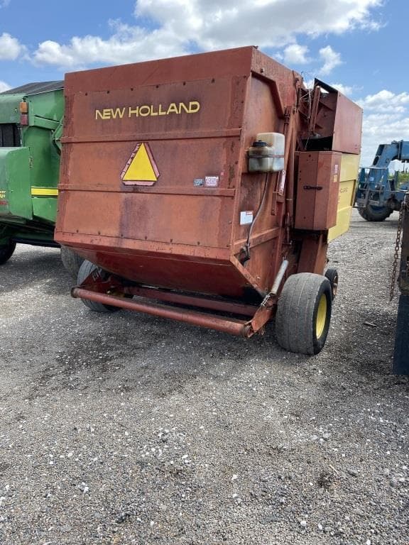 New Holland 855 Hay and Forage Balers - Round for Sale | Tractor Zoom
