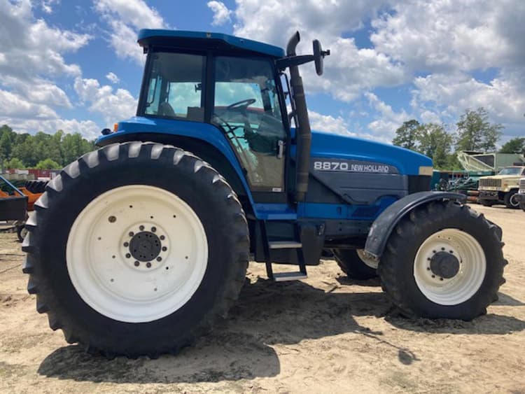 New Holland 8870 Tractors 175 to 299 HP for Sale | Tractor Zoom
