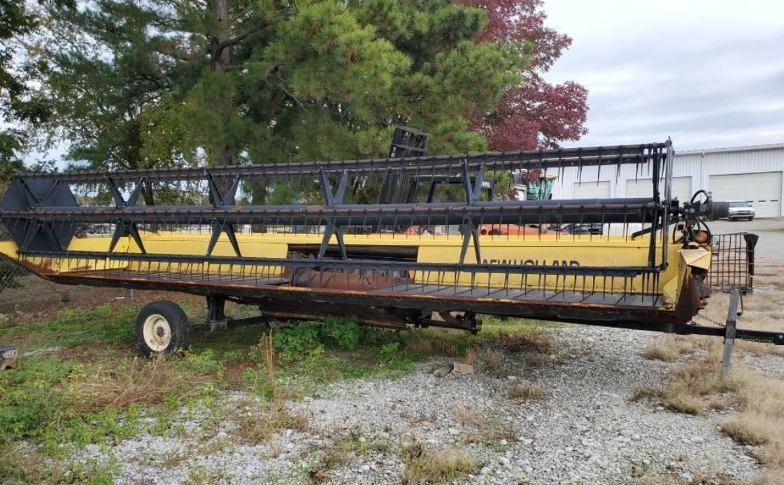 SOLD - New Holland 92C Harvesting with 25 ft | Tractor Zoom