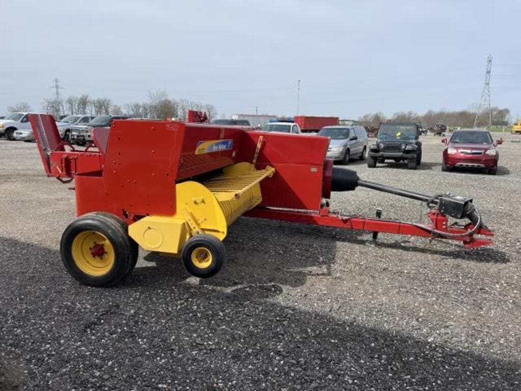 New Holland BC5070 Hay and Forage Balers - Square for Sale | Tractor Zoom