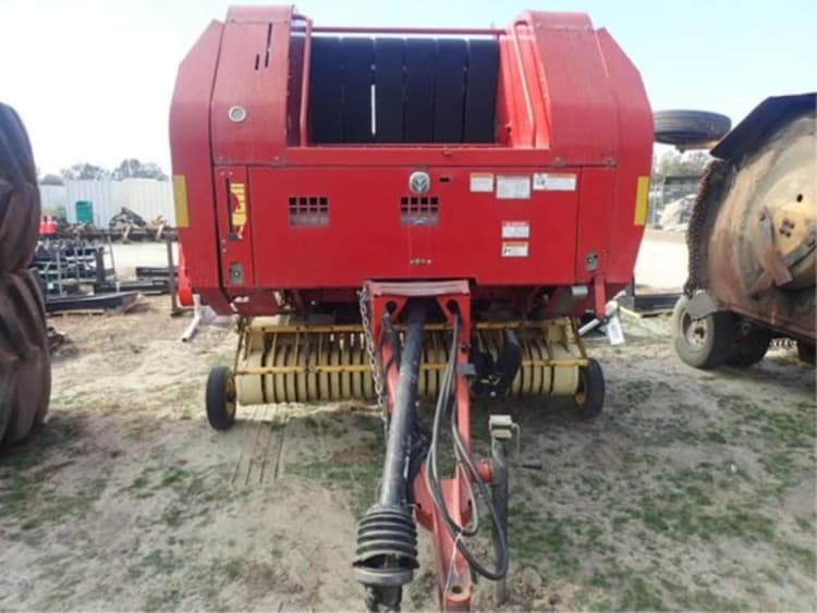 New Holland BR7060 Hay and Forage Balers - Round for Sale | Tractor Zoom