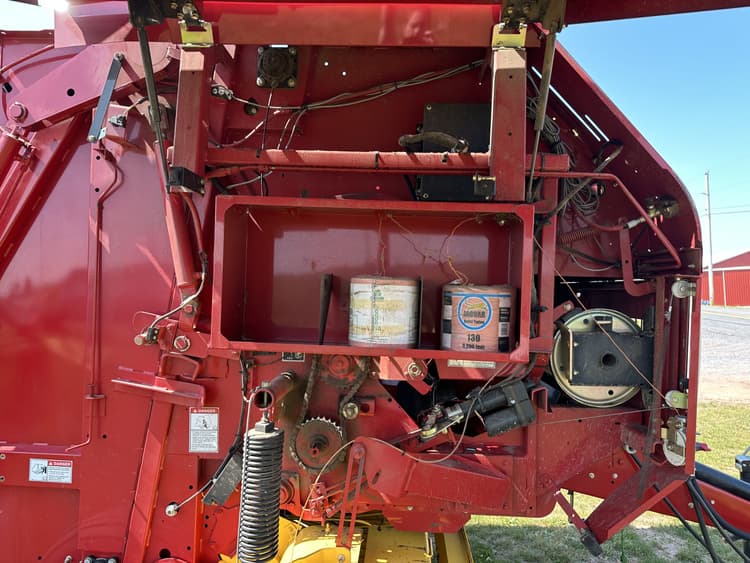 2014 New Holland BR7060 Silage Special Hay and Forage Balers - Round ...