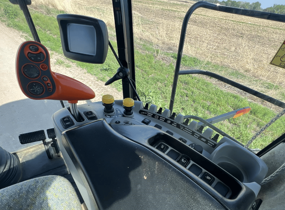 New Holland CR960 Combines Class 6 for Sale | Tractor Zoom