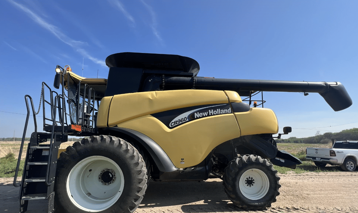 New Holland CR960 Combines Class 6 for Sale | Tractor Zoom