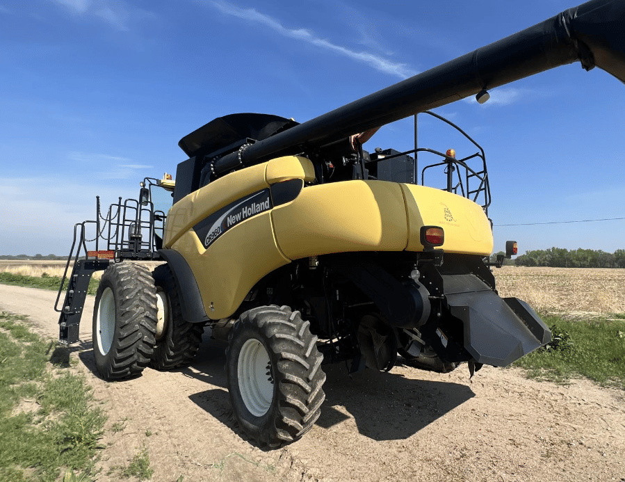 New Holland CR960 Combines Class 6 for Sale | Tractor Zoom