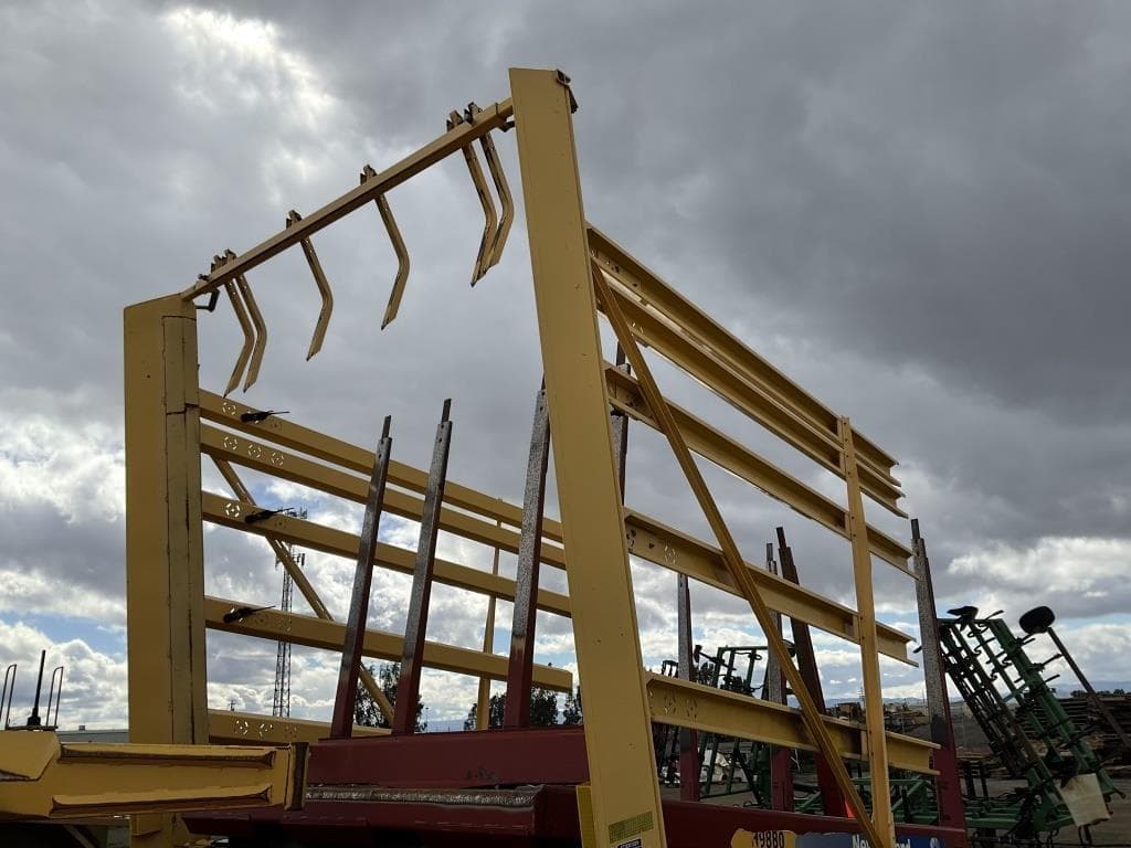 Tractor Zoom - New Holland H9880