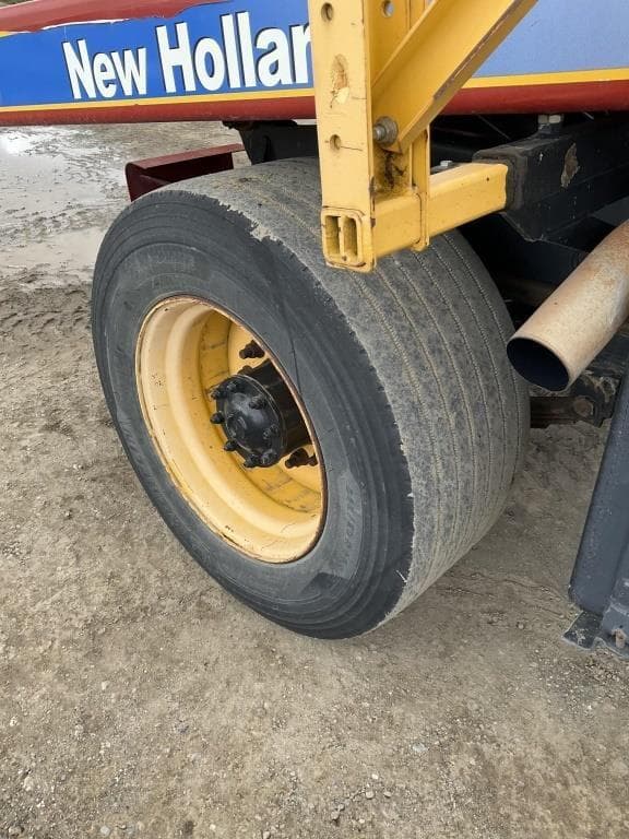 Tractor Zoom - New Holland H9880