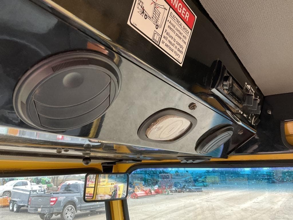 Tractor Zoom - New Holland H9880