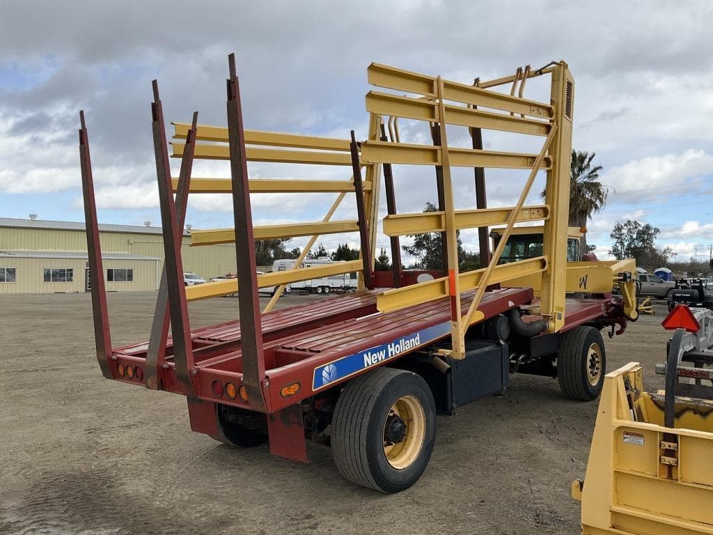 Tractor Zoom - New Holland H9880