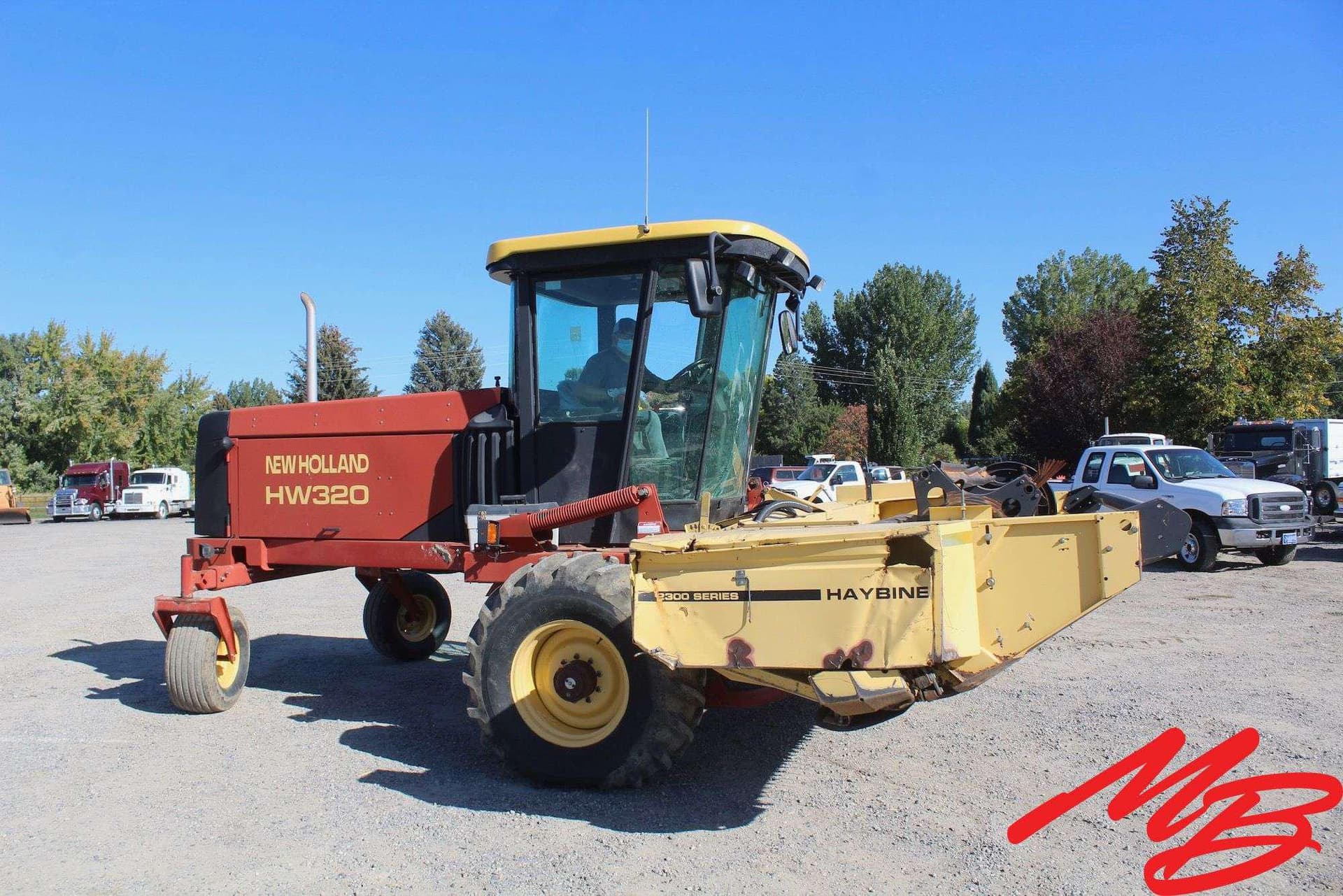 Tractor Zoom - New Holland HW320