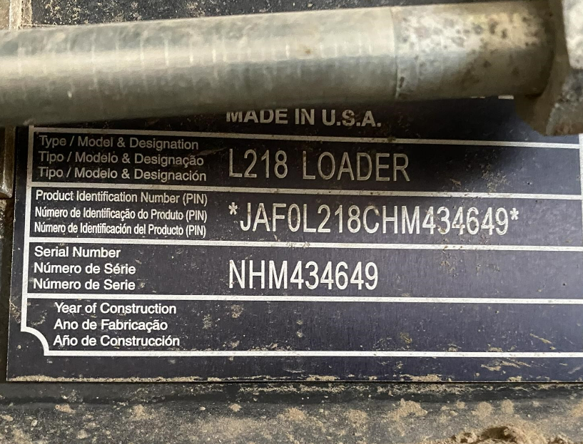 Tractor Zoom - New Holland L218