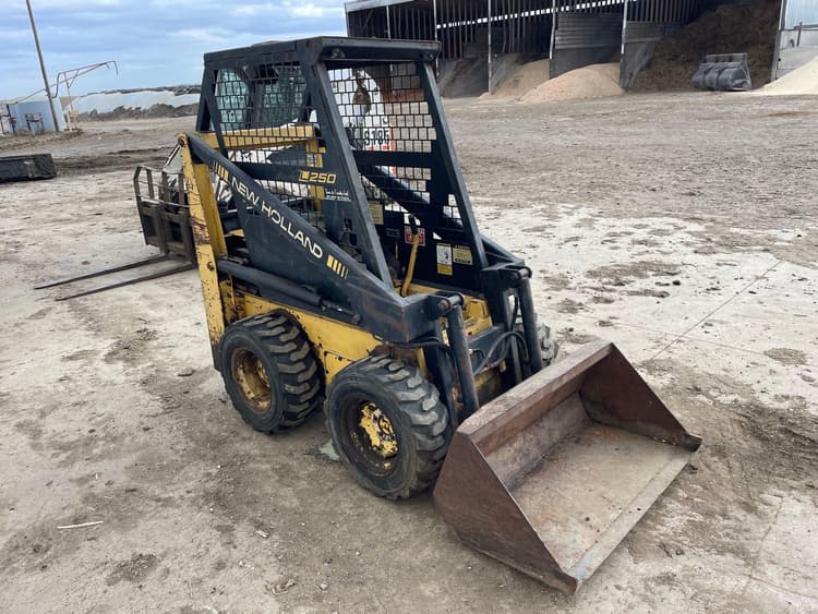 New Holland L250 Construction Skid Steers for Sale | Tractor Zoom