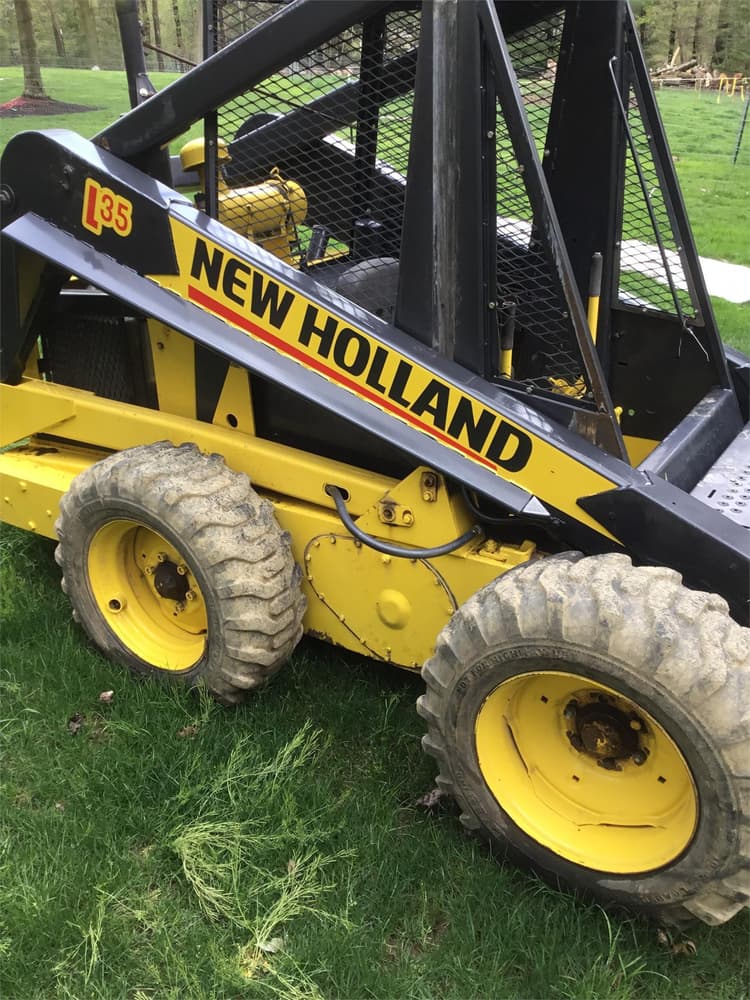 New Holland L35 Construction Skid Steers for Sale | Tractor Zoom