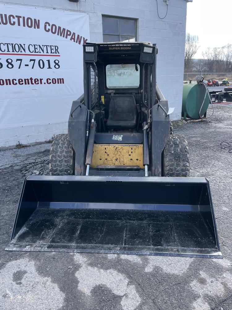 New Holland LX885 Construction Skid Steers for Sale | Tractor Zoom