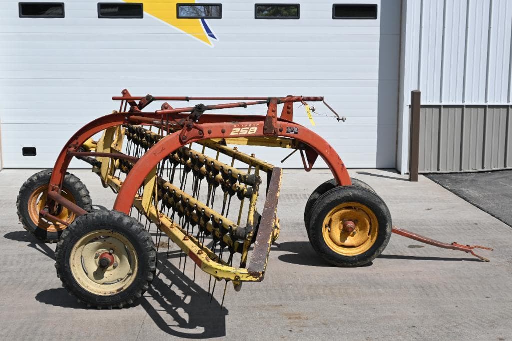 New Holland 258 Hay and Forage Hay - Rakes/Tedders for Sale | Tractor Zoom