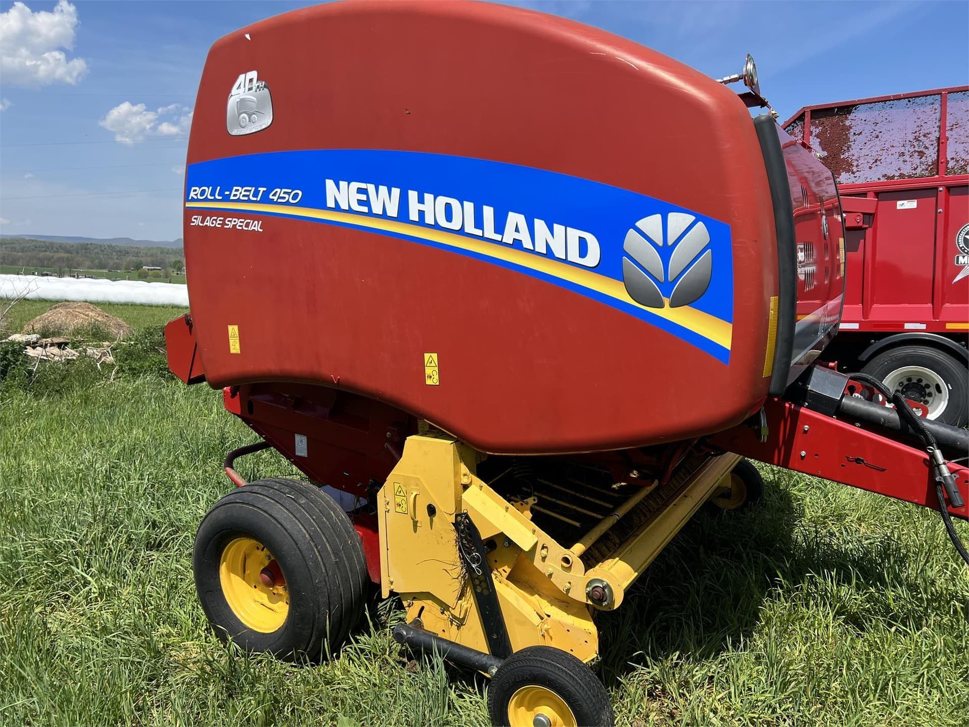 New Holland RB450 Hay and Forage Balers - Round for Sale | Tractor Zoom
