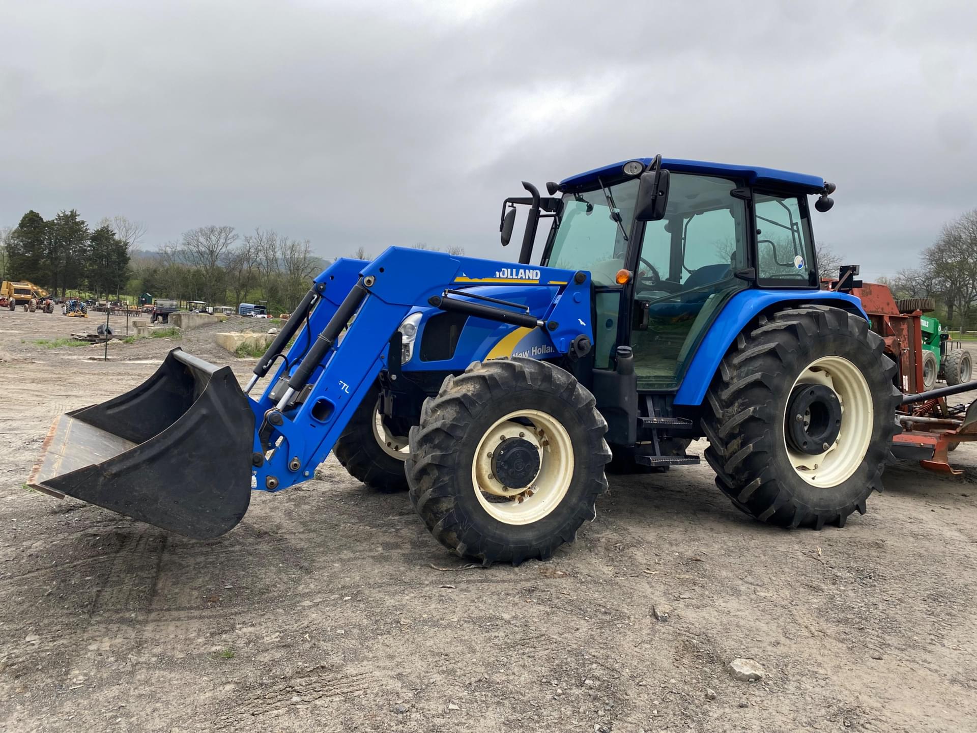 New Holland T5060 Tractors 100 to 174 HP for Sale | Tractor Zoom