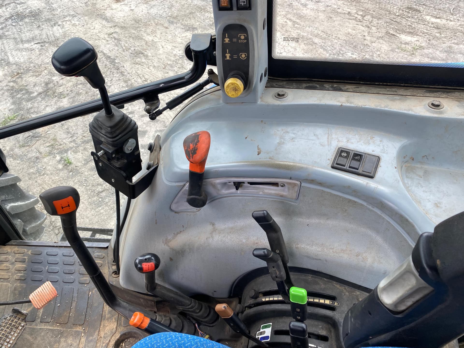 New Holland T5060 Tractors 100 to 174 HP for Sale | Tractor Zoom