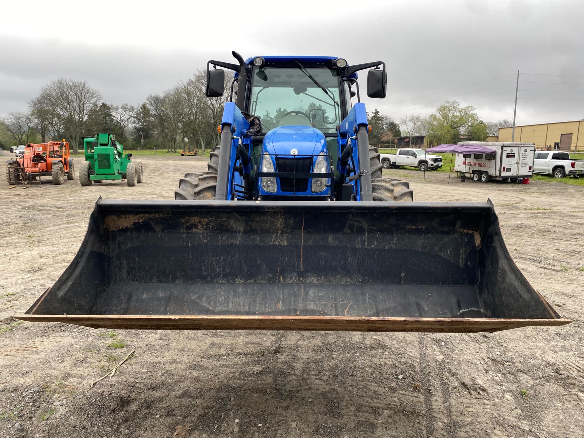 New Holland T5060 Tractors 100 to 174 HP for Sale | Tractor Zoom