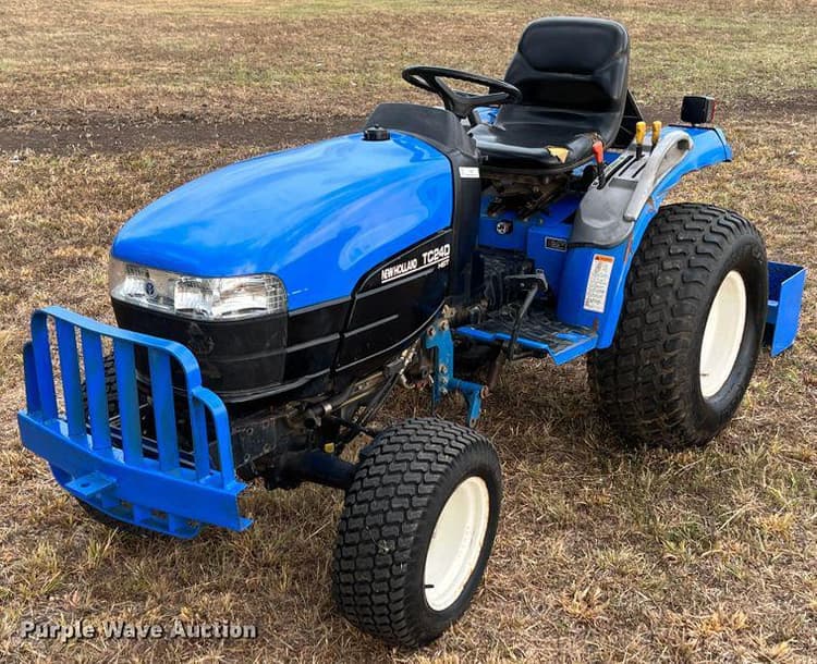 SOLD - New Holland TC24D Tractors Less than 40 HP | Tractor Zoom