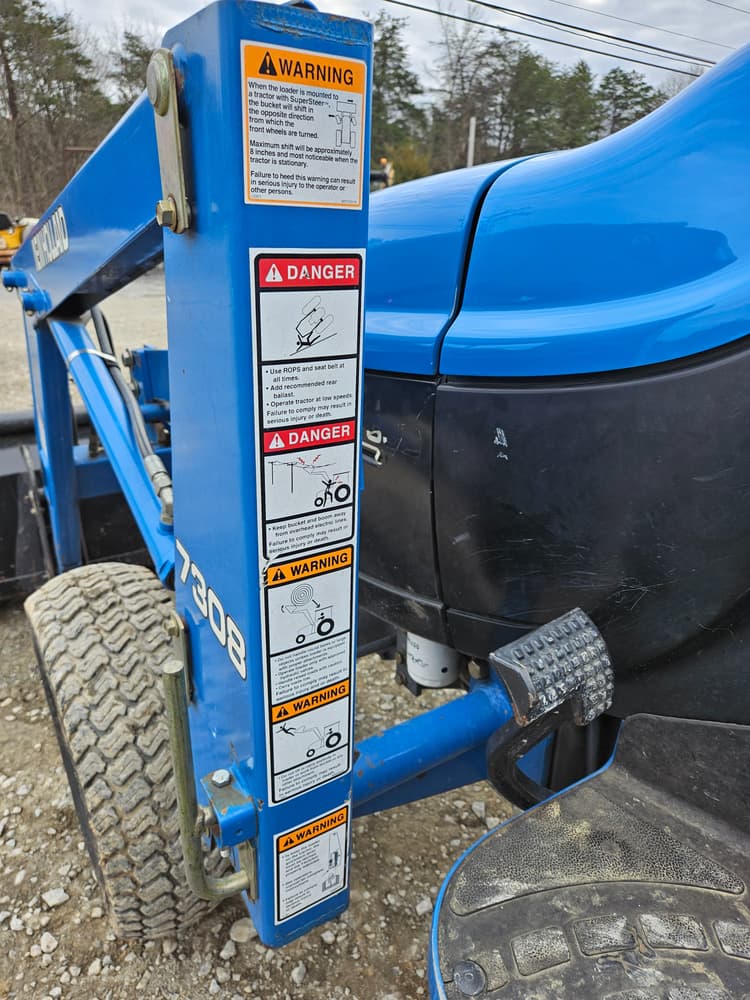 New Holland TC25D Tractors Less than 40 HP for Sale | Tractor Zoom