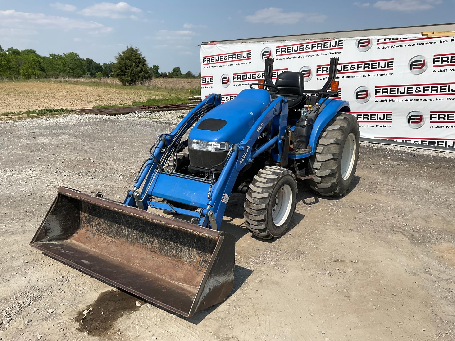 New Holland TC40D Tractors 40 to 99 HP for Sale | Tractor Zoom