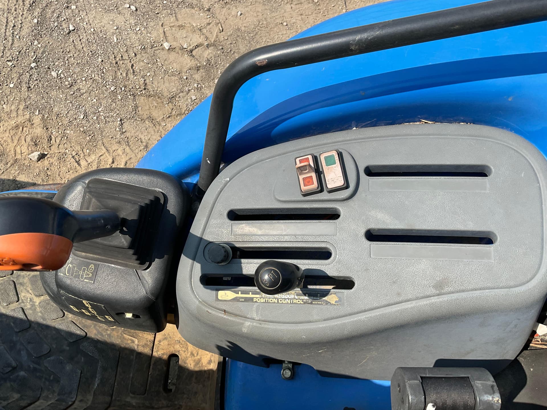 New Holland TC40D Tractors 40 to 99 HP for Sale | Tractor Zoom