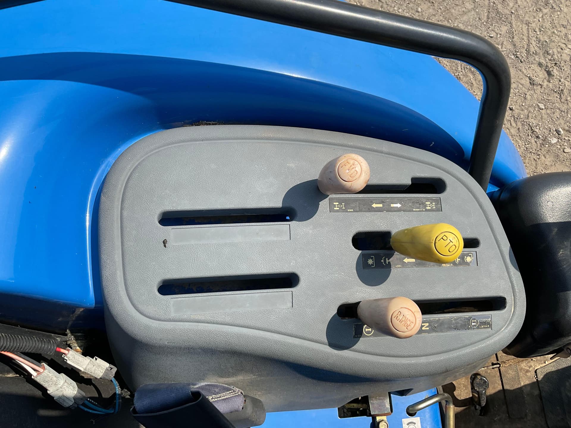 New Holland TC40D Tractors 40 to 99 HP for Sale | Tractor Zoom