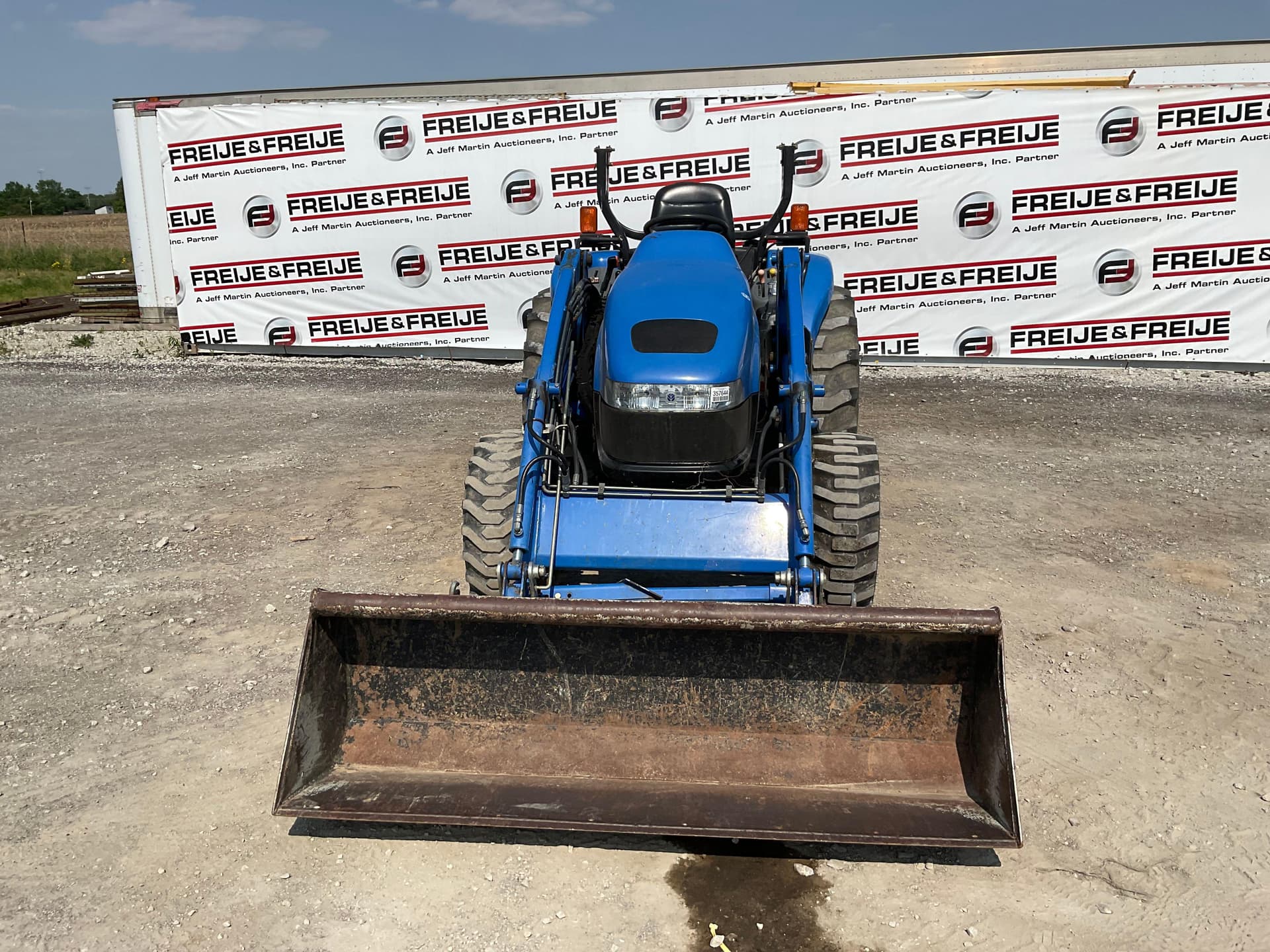 New Holland TC40D Tractors 40 to 99 HP for Sale | Tractor Zoom