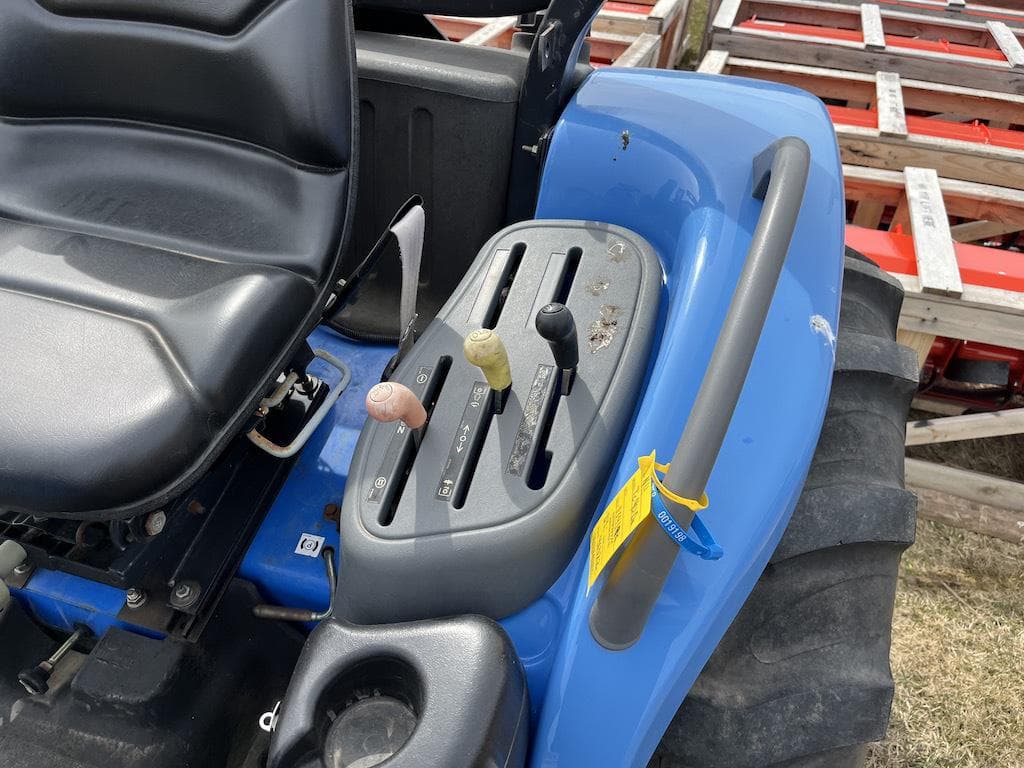 New Holland TC40DA Tractors 40 to 99 HP for Sale | Tractor Zoom