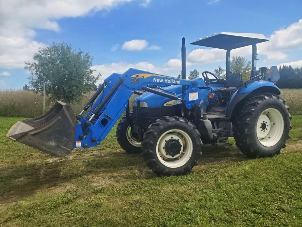 SOLD - New Holland TD80D Tractors with 1,708 Hrs | Tractor Zoom