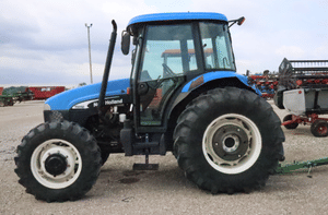 SOLD - New Holland TD95D Tractors with 1,549 Hrs | Tractor Zoom