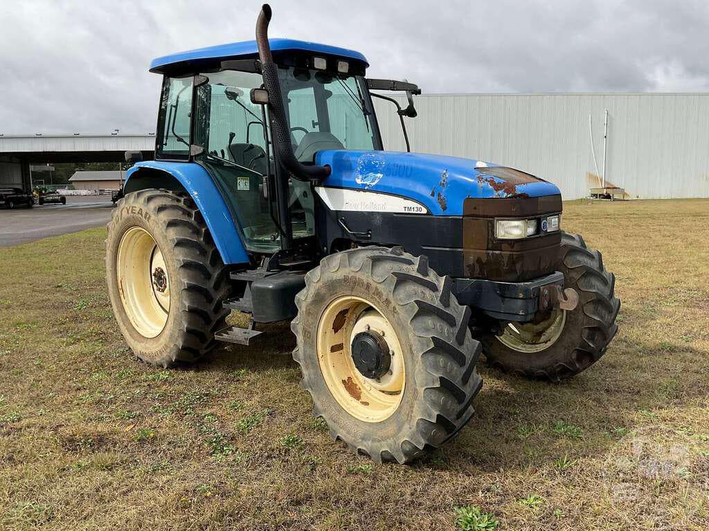 Tractor Zoom - New Holland TM130