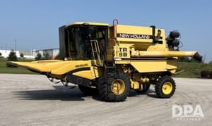 New Holland TR88 Combines For Sale with 5,967 Hrs | Tractor Zoom